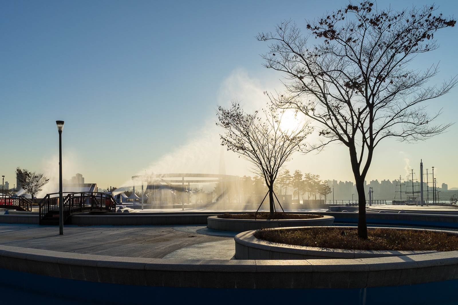 [A7M2] 출근길 스냅 - 뚝섬유원지 - 소니 Talk