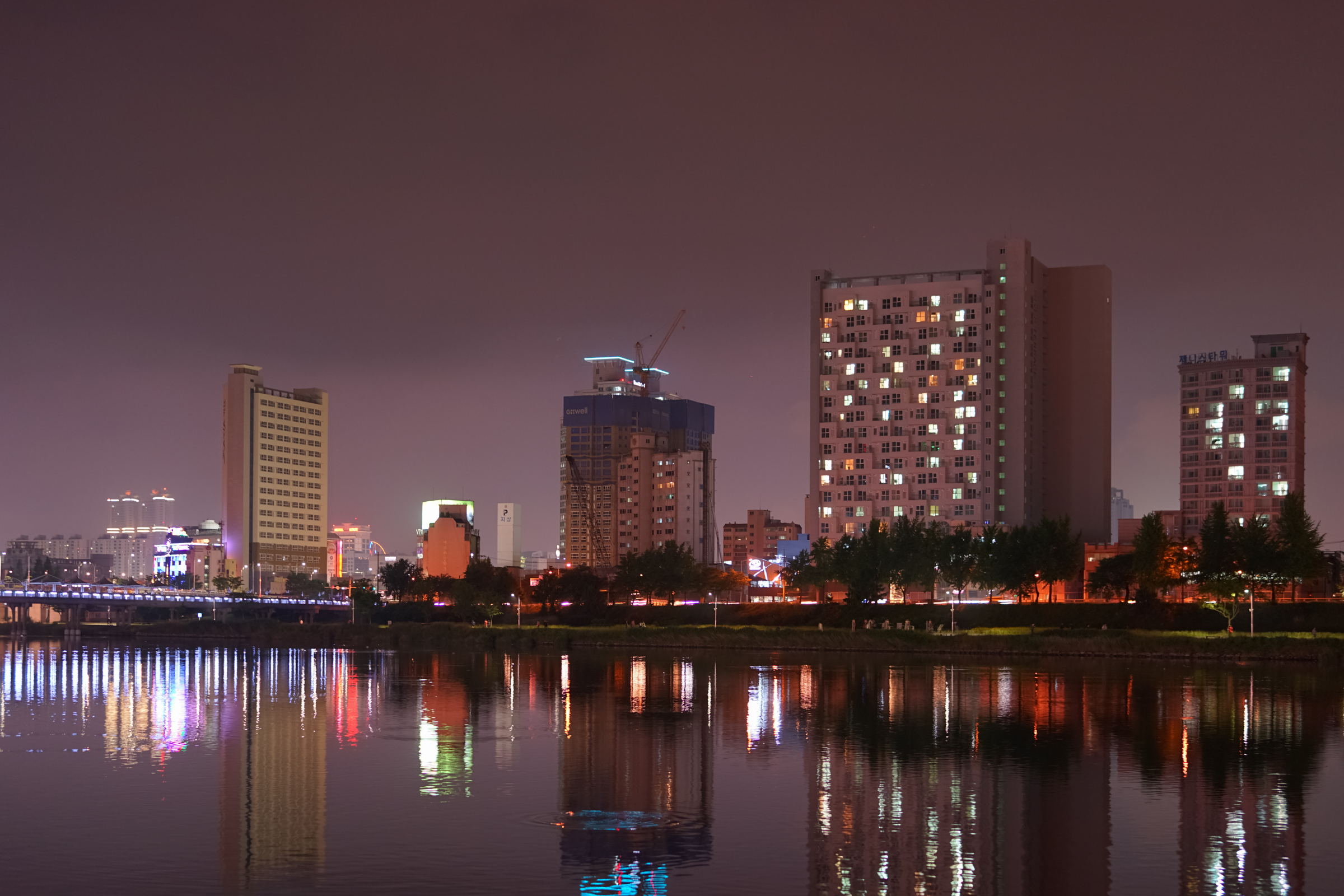 [A7m2+삼양 AF 50.4] 저속셔터 1/6 촬영 성공...그러나....(질문도 있어요!!) - 팝코넷 | 팝게&톡 이슈게시판