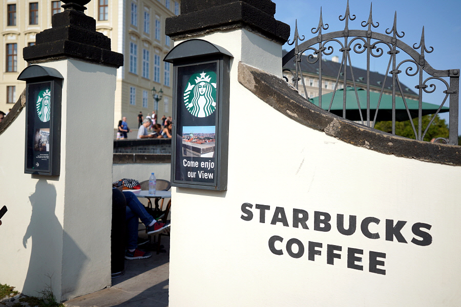 a9+1635GM 세계에서 가장 아름다운 전망을 가지고 있는 스타벅스 - 소니 Talk